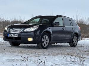 Pelēks Subaru Outback 2011 Tallina, ar dzinēja tilpumu 2.00 L un nobraukumu 198 tūkst. km par 4950 €, foto  vietnē AUTOMOTO.COM.LV