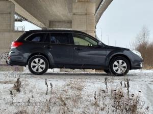 Pelēks Subaru Outback 2011 Tallina, ar dzinēja tilpumu 2.00 L un nobraukumu 198 tūkst. km par 4950 €, foto 6 vietnē AUTOMOTO.COM.LV