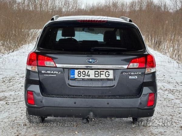 Grey Subaru Outback 2011 in Tallinn, with an engine capacity of 2.00 L and mileage of 198 thousand km for 4950 €, photo 8 on AUTOMOTO.COM.LV