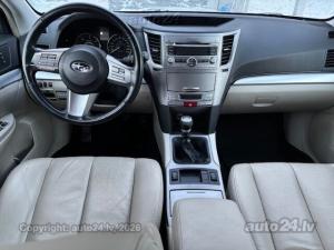 Pelēks Subaru Outback 2011 Tallina, ar dzinēja tilpumu 2.00 L un nobraukumu 198 tūkst. km par 4950 €, foto 17 vietnē AUTOMOTO.COM.LV