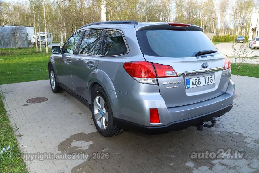 Grey Subaru Outback 2011 in Tallinn, with an engine capacity of 2.50 L and mileage of 350 thousand km for 5399 €, photo 13 on AUTOMOTO.COM.LV