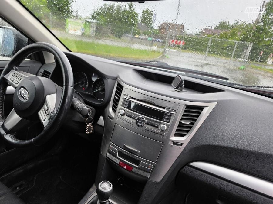 Grey Subaru Outback 2011 in Kretinga, with an engine capacity of 2.00 L and mileage of 256 thousand km for 2600 €, photo 11 on AUTOMOTO.COM.LV