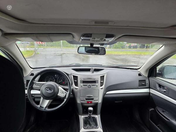 Grey Subaru Outback 2011 in Kretinga, with an engine capacity of 2.00 L and mileage of 255 thousand km for 2800 €, photo 9 on AUTOMOTO.COM.LV