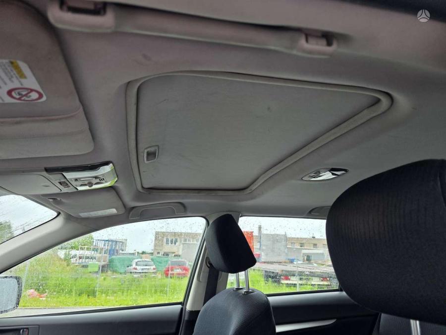 Pelēks Subaru Outback 2011 Kretinga, ar dzinēja tilpumu 2.00 L un nobraukumu 255 tūkst. km par 2800 €, foto 12 vietnē AUTOMOTO.COM.LV