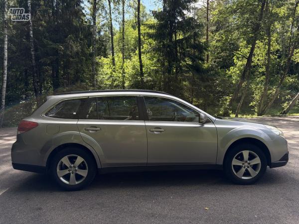 Grey Subaru Outback 2011 in Alytus, with an engine capacity of 2.00 L and mileage of 284 thousand km for 2850 €, photo 5 on AUTOMOTO.COM.LV