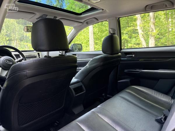 Grey Subaru Outback 2011 in Alytus, with an engine capacity of 2.00 L and mileage of 284 thousand km for 2850 €, photo 9 on AUTOMOTO.COM.LV