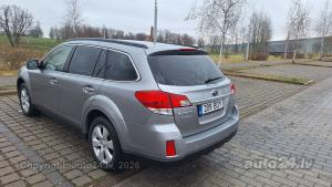 Pelēks Subaru Outback 2011 Tallina, ar dzinēja tilpumu 2.50 L un nobraukumu 216 tūkst. km par 5900 €, foto 4 vietnē AUTOMOTO.COM.LV