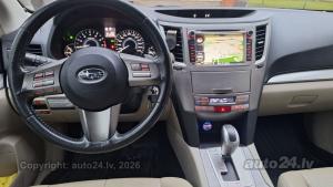 Pelēks Subaru Outback 2011 Tallina, ar dzinēja tilpumu 2.50 L un nobraukumu 216 tūkst. km par 5900 €, foto 8 vietnē AUTOMOTO.COM.LV