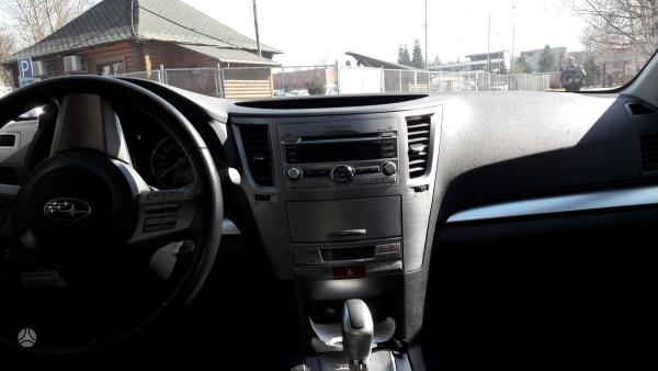 Pelēks Subaru Outback 2011 Viļņa, ar dzinēja tilpumu 2.46 L un nobraukumu 147 tūkst. km par 6850 €, foto 6 vietnē AUTOMOTO.COM.LV