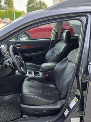 Grey Subaru Outback 2011 in Vilnius, with an engine capacity of 2.46 L and mileage of 330 thousand km for 3000 €, photo 10 on AUTOMOTO.COM.LV