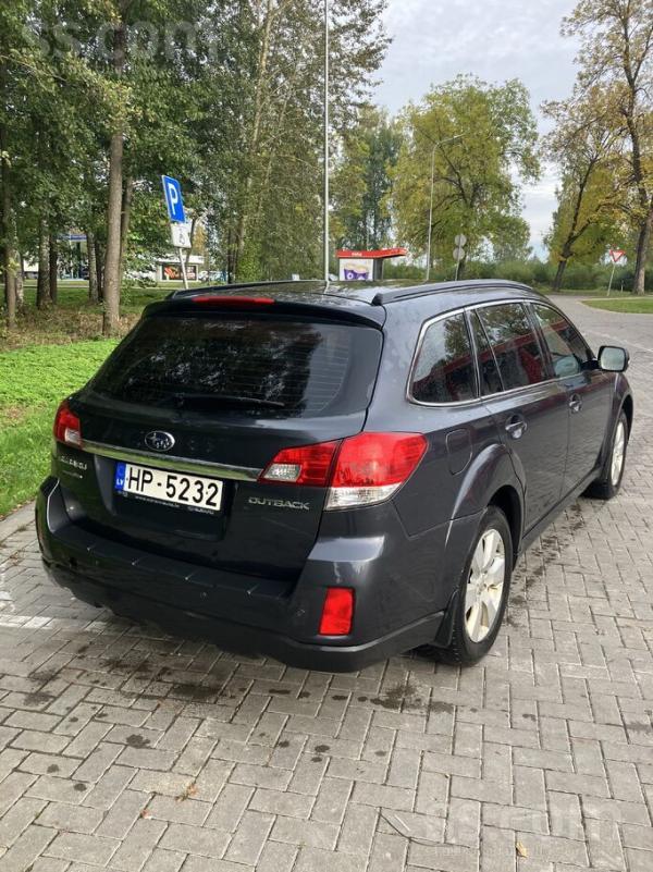 Pelēks Subaru Outback 2011 Rīga, ar dzinēja tilpumu 2.50 L un nobraukumu 329 tūkst. km par 4900 €, foto 5 vietnē AUTOMOTO.COM.LV