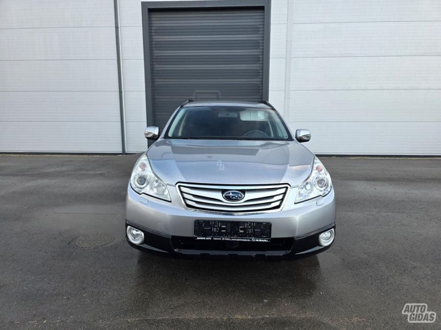 Pelēks Subaru Outback 2011 Kretinga, ar dzinēja tilpumu 2.50 L un nobraukumu 308 tūkst. km par 3995 €, foto 3 vietnē AUTOMOTO.COM.LV