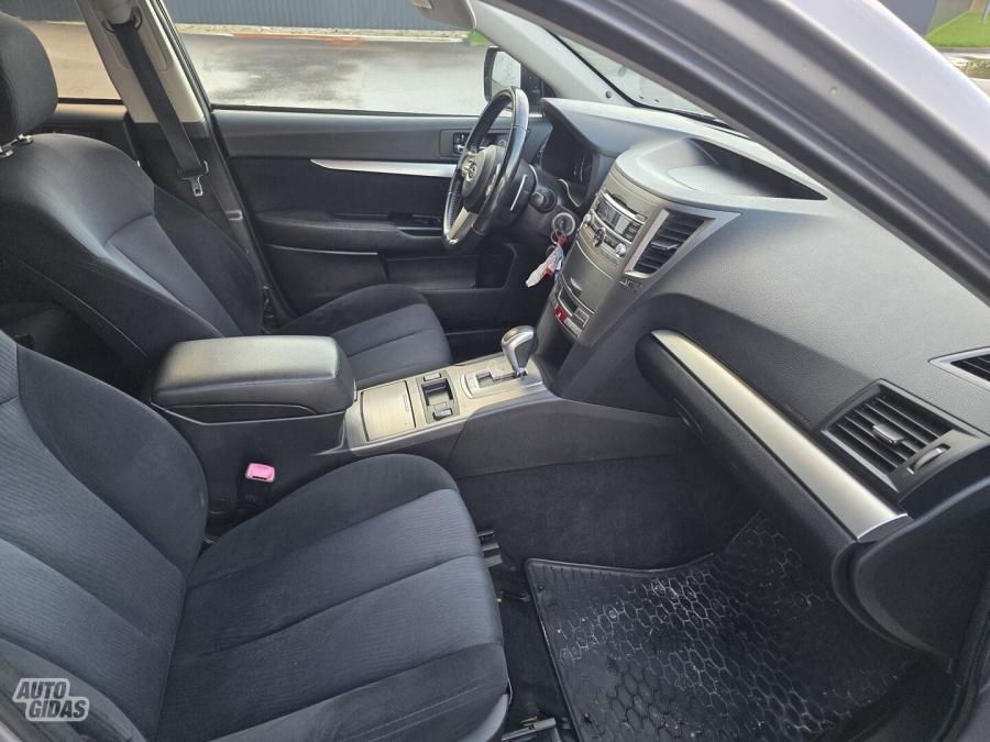 Pelēks Subaru Outback 2011 Kretinga, ar dzinēja tilpumu 2.50 L un nobraukumu 308 tūkst. km par 3995 €, foto 14 vietnē AUTOMOTO.COM.LV