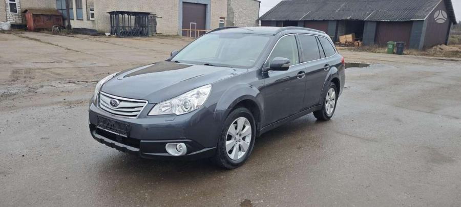 Pelēks Subaru Outback 2012 Varėna, ar dzinēja tilpumu 2.50 L un nobraukumu 329 tūkst. km par 5200 €, foto 1 vietnē AUTOMOTO.COM.LV