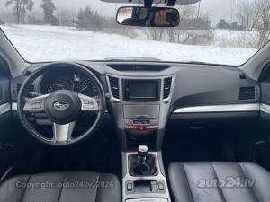 Grey Subaru Outback 2012 in Tallinn, with an engine capacity of 2.00 L and mileage of 298 thousand km for 3990 €, photo 7 on AUTOMOTO.COM.LV