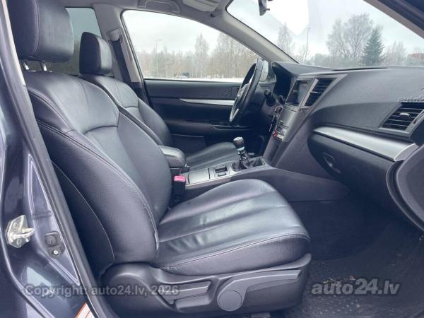 Pelēks Subaru Outback 2012 Tallina, ar dzinēja tilpumu 2.00 L un nobraukumu 298 tūkst. km par 3990 €, foto 11 vietnē AUTOMOTO.COM.LV