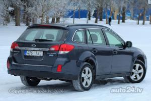 Grey Subaru Outback 2012 in Tartu, with an engine capacity of 2.00 L and mileage of 340 thousand km for 2999 €, photo 4 on AUTOMOTO.COM.LV