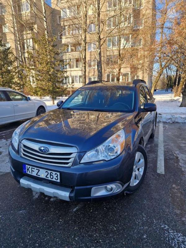 Pelēks Subaru Outback 2012 Viļņa, ar dzinēja tilpumu 2.46 L un nobraukumu 176 tūkst. km par 7150 €, foto 1 vietnē AUTOMOTO.COM.LV
