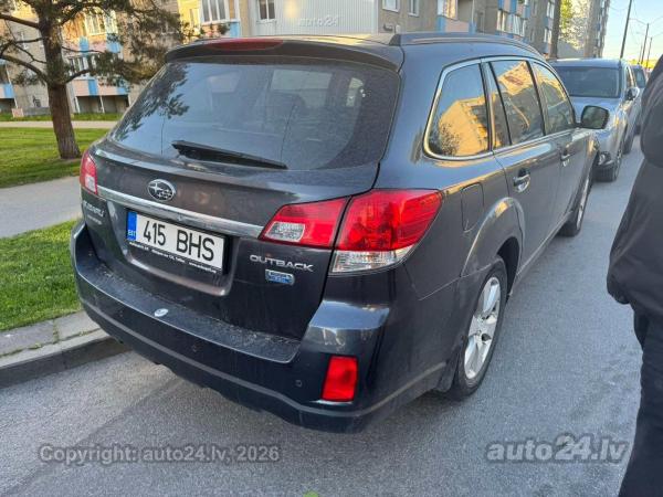 Grey Subaru Outback 2012 in Tallinn, with an engine capacity of 2.00 L and mileage of 194 thousand km for 4999 €, photo 3 on AUTOMOTO.COM.LV