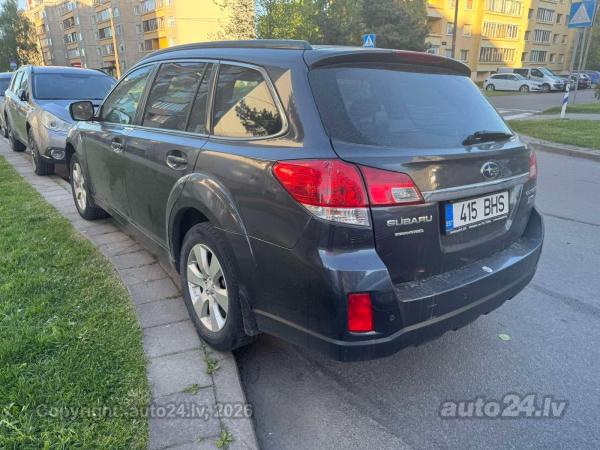 Grey Subaru Outback 2012 in Tallinn, with an engine capacity of 2.00 L and mileage of 194 thousand km for 4999 €, photo 4 on AUTOMOTO.COM.LV