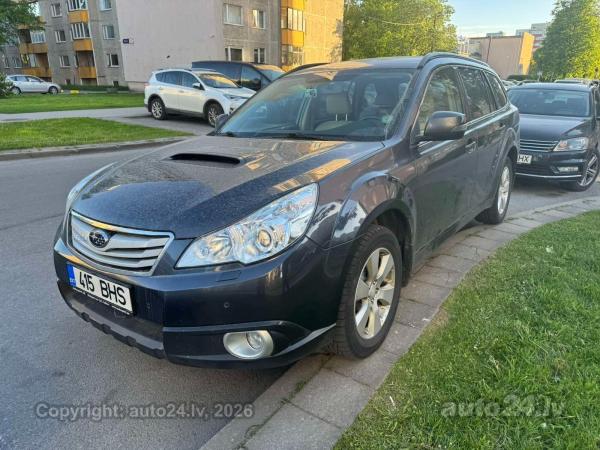 Grey Subaru Outback 2012 in Tallinn, with an engine capacity of 2.00 L and mileage of 194 thousand km for 4999 €, photo 5 on AUTOMOTO.COM.LV