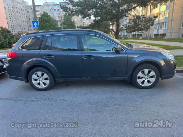 Grey Subaru Outback 2012 in Tallinn, with an engine capacity of 2.00 L and mileage of 194 thousand km for 4999 €, photo 7 on AUTOMOTO.COM.LV