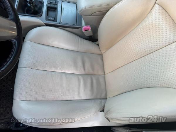 Grey Subaru Outback 2012 in Tallinn, with an engine capacity of 2.00 L and mileage of 194 thousand km for 4999 €, photo 9 on AUTOMOTO.COM.LV