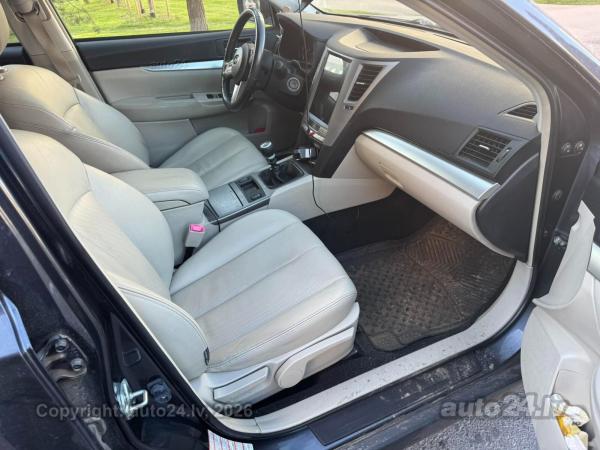 Grey Subaru Outback 2012 in Tallinn, with an engine capacity of 2.00 L and mileage of 194 thousand km for 4999 €, photo 10 on AUTOMOTO.COM.LV