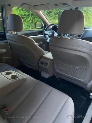 Pelēks Subaru Outback 2012 Tallina, ar dzinēja tilpumu 2.50 L un nobraukumu 186 tūkst. km par 7100 €, foto 13 vietnē AUTOMOTO.COM.LV