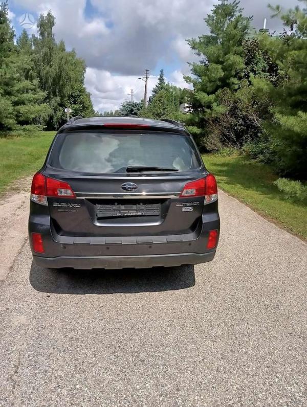 Pelēks Subaru Outback 2012 Ukmergė, ar dzinēja tilpumu 2.00 L un nobraukumu 270 tūkst. km par 2150 €, foto 6 vietnē AUTOMOTO.COM.LV