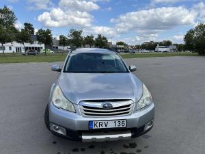 Grey Subaru Outback 2012 in Panevezys, with an engine capacity of 2.46 L and mileage of 288 thousand km for 4700 €, photo  on AUTOMOTO.COM.LV