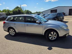 Grey Subaru Outback 2012 in Utena, with an engine capacity of 2.46 L and mileage of 258 thousand km for 8350 €, photo 3 on AUTOMOTO.COM.LV