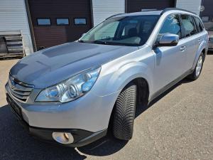 Grey Subaru Outback 2012 in Utena, with an engine capacity of 2.46 L and mileage of 258 thousand km for 8350 €, photo 8 on AUTOMOTO.COM.LV