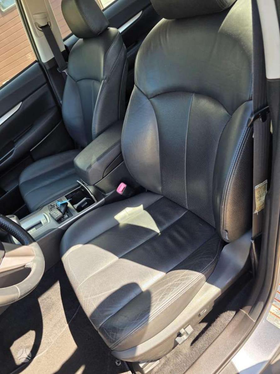 Grey Subaru Outback 2012 in Utena, with an engine capacity of 2.46 L and mileage of 258 thousand km for 8350 €, photo 15 on AUTOMOTO.COM.LV