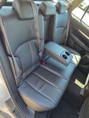 Grey Subaru Outback 2012 in Utena, with an engine capacity of 2.46 L and mileage of 258 thousand km for 8350 €, photo 19 on AUTOMOTO.COM.LV