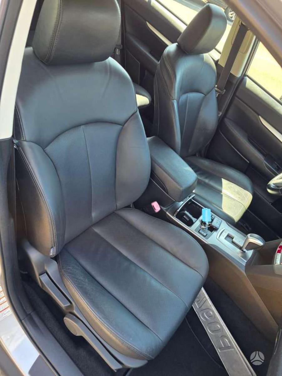 Grey Subaru Outback 2012 in Utena, with an engine capacity of 2.46 L and mileage of 258 thousand km for 8350 €, photo 20 on AUTOMOTO.COM.LV