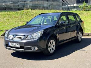 Grey Subaru Outback 2012 in Vilnius, with an engine capacity of 2.46 L and mileage of 209 thousand km for 5700 €, photo 3 on AUTOMOTO.COM.LV