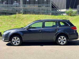 Grey Subaru Outback 2012 in Vilnius, with an engine capacity of 2.46 L and mileage of 209 thousand km for 5700 €, photo 4 on AUTOMOTO.COM.LV