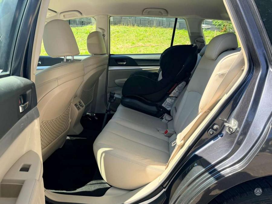 Grey Subaru Outback 2012 in Vilnius, with an engine capacity of 2.46 L and mileage of 209 thousand km for 5700 €, photo 11 on AUTOMOTO.COM.LV