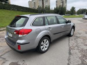 Pelēks Subaru Outback 2012 Viļņa, ar dzinēja tilpumu 2.00 L un nobraukumu 280 tūkst. km par 2700 €, foto 4 vietnē AUTOMOTO.COM.LV