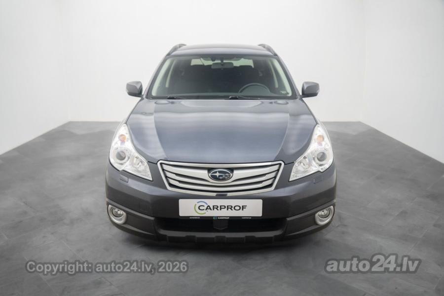 Grey Subaru Outback 2012 in Tallinn, with an engine capacity of 2.50 L and mileage of 230 thousand km for 6499 €, photo 3 on AUTOMOTO.COM.LV