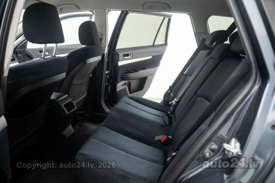 Grey Subaru Outback 2012 in Tallinn, with an engine capacity of 2.50 L and mileage of 230 thousand km for 6499 €, photo 11 on AUTOMOTO.COM.LV