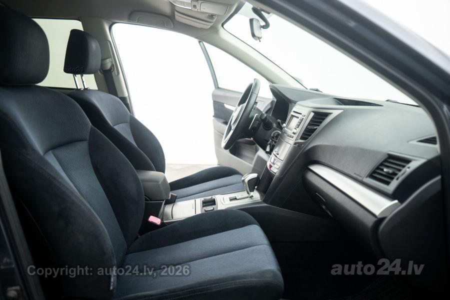 Grey Subaru Outback 2012 in Tallinn, with an engine capacity of 2.50 L and mileage of 230 thousand km for 6499 €, photo 13 on AUTOMOTO.COM.LV