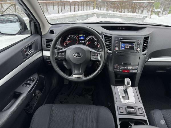 Pelēks Subaru Outback 2013 Viļņa, ar dzinēja tilpumu 2.50 L un nobraukumu 280 tūkst. km par 7100 €, foto 3 vietnē AUTOMOTO.COM.LV