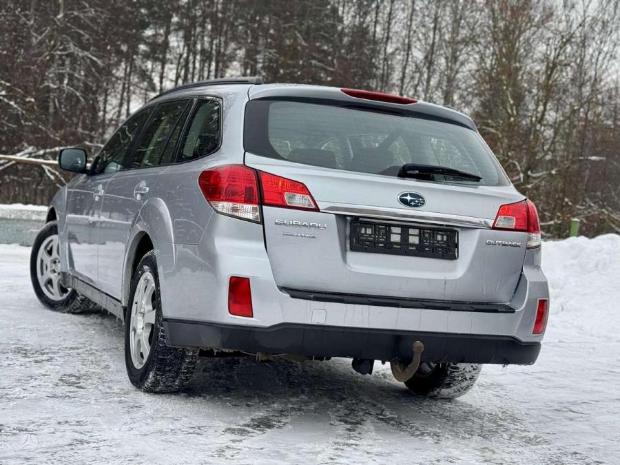 Grey Subaru Outback 2013 in Vilnius, with an engine capacity of 2.50 L and mileage of 280 thousand km for 7100 €, photo 13 on AUTOMOTO.COM.LV