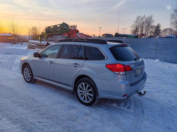 Grey Subaru Outback 2013 in Kaisiadorys, with an engine capacity of 2.50 L and mileage of 224 thousand km for 6300 €, photo 5 on AUTOMOTO.COM.LV