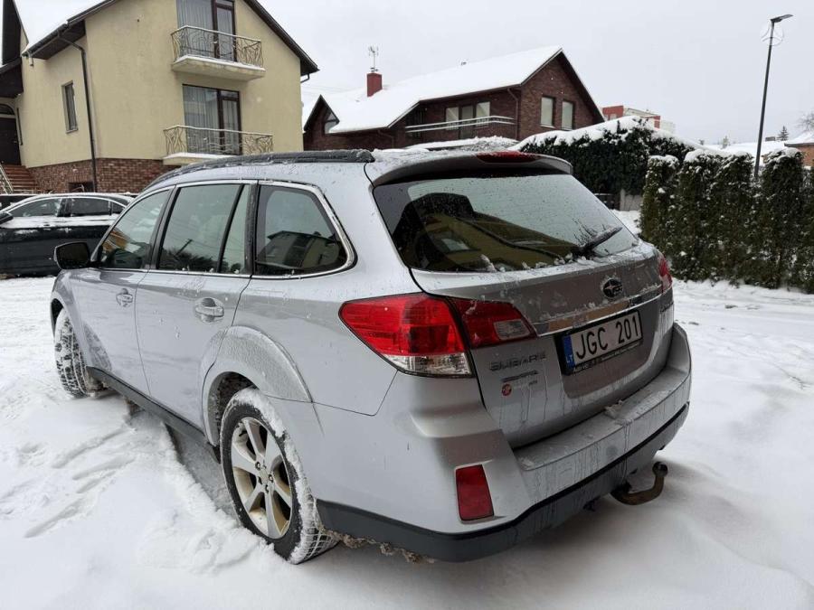 Pelēks Subaru Outback 2013 Kauņa, ar dzinēja tilpumu 2.50 L un nobraukumu 320 tūkst. km par 6300 €, foto 8 vietnē AUTOMOTO.COM.LV