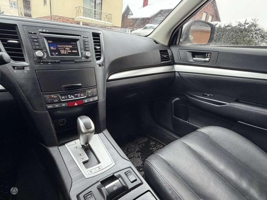 Pelēks Subaru Outback 2013 Kauņa, ar dzinēja tilpumu 2.50 L un nobraukumu 320 tūkst. km par 6300 €, foto 15 vietnē AUTOMOTO.COM.LV