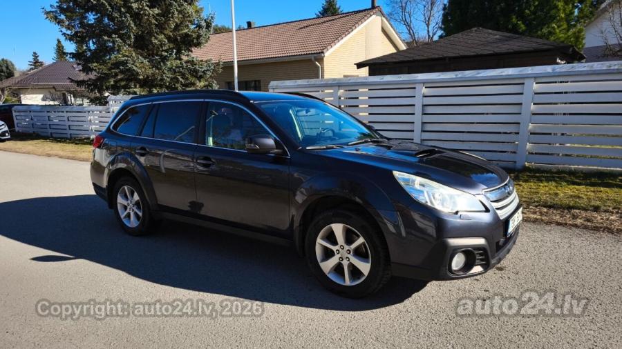 Pelēks Subaru Outback 2013 Tallina, ar dzinēja tilpumu 2.00 L un nobraukumu 281 tūkst. km par 4900 €, foto 1 vietnē AUTOMOTO.COM.LV