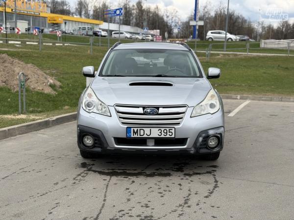 Grey Subaru Outback 2013 in Vilnius, with an engine capacity of 2.00 L and mileage of 190 thousand km for 3650 €, photo 2 on AUTOMOTO.COM.LV